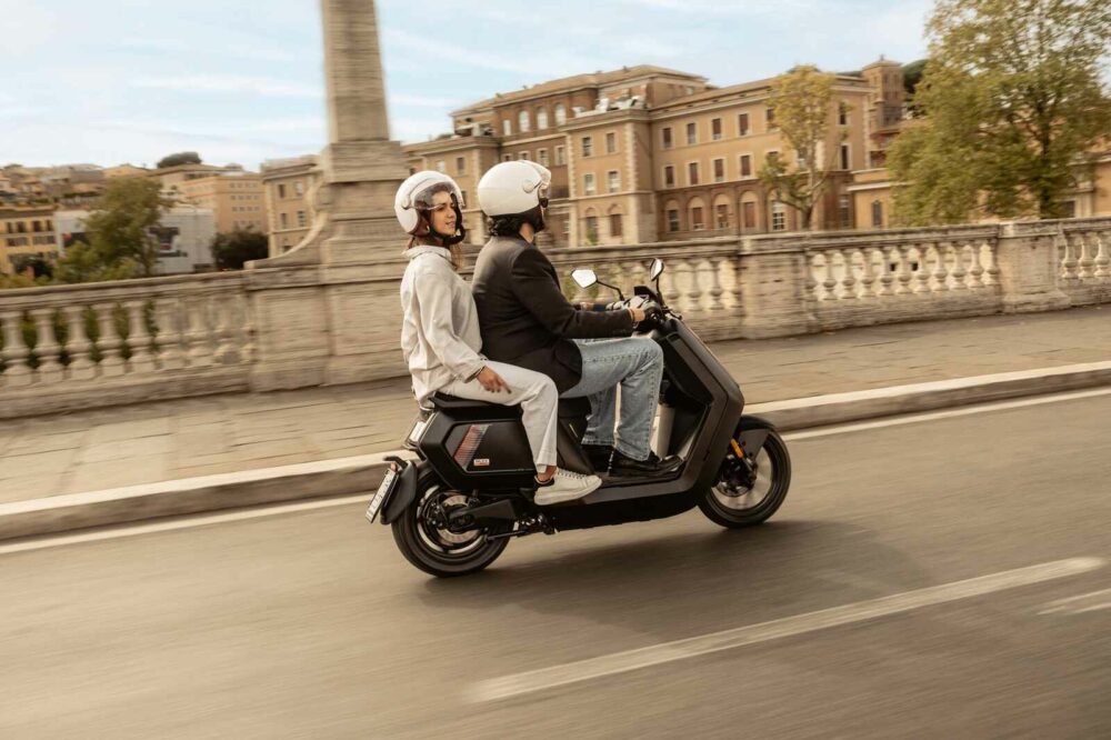NIU NQiX 150 – Scooter électrique NIU | Paris | France scooter